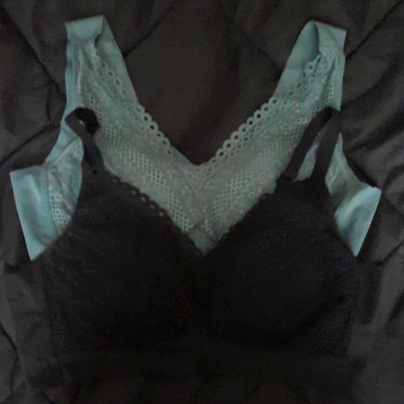 Intimates & Sleepwear | Lace Bras Set Of 2 | Poshmark